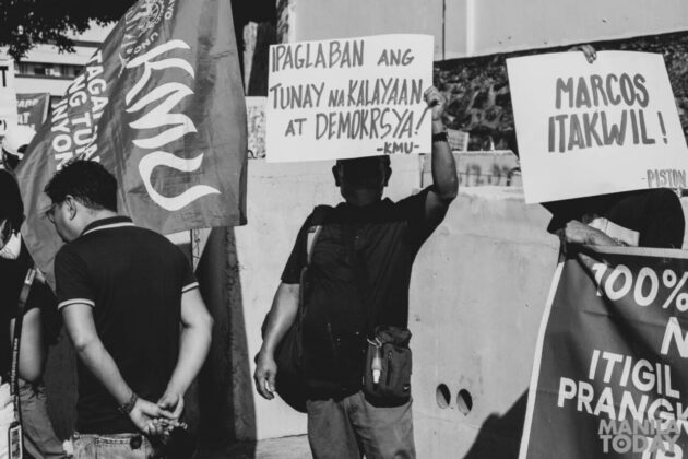 IN PHOTOS: EDSA People Power 37th anniversary - | Manila Today