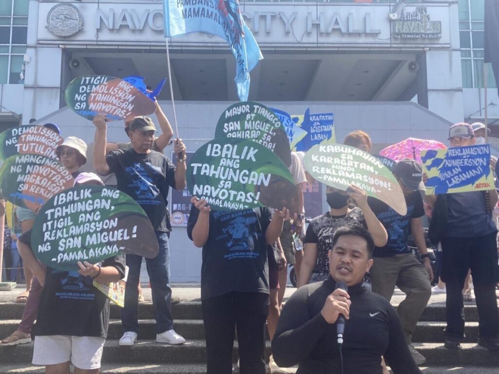 Stop reclamation, restore livelihoods! - Navotas fisherfolks - | Manila ...