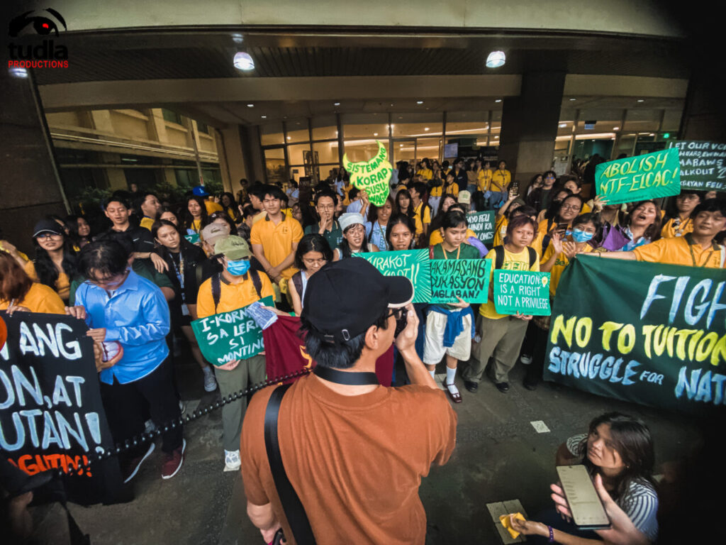 First walkout in 30 years: FEU students condemn govt corruption, uphold ...